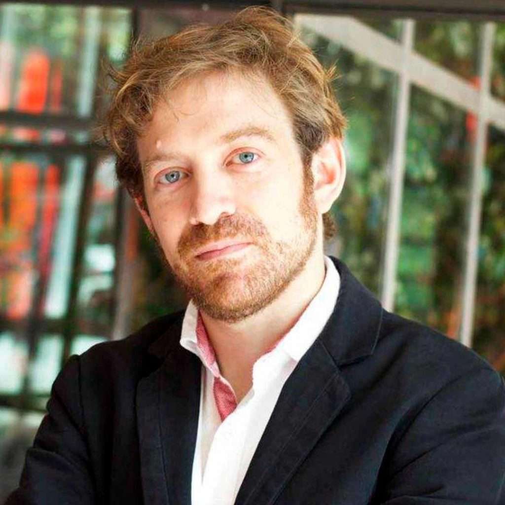 Presentación de 'Fake News', de Daniel Gascón. En diálogo con Manuel ...