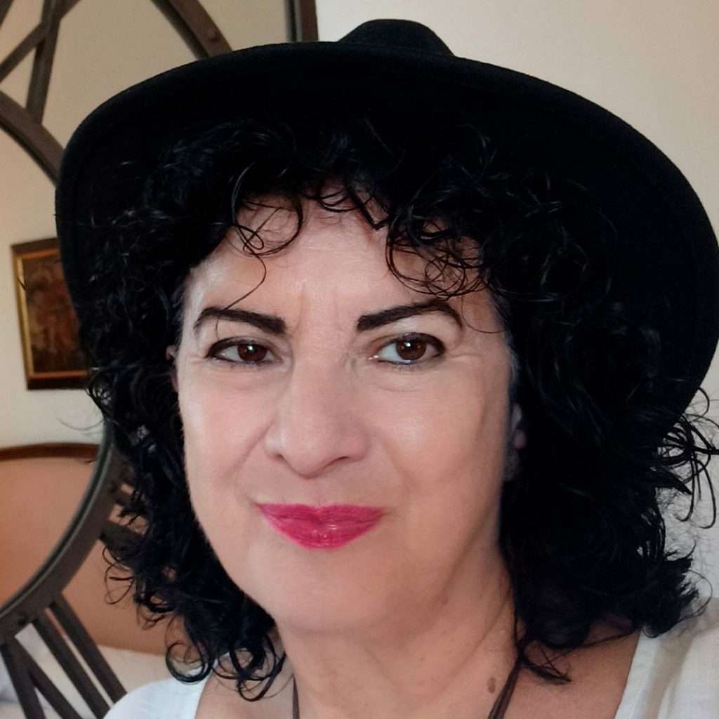 Gavieras: ayer y hoy. Con Aurora Luque - Centro Cultural La Malagueta